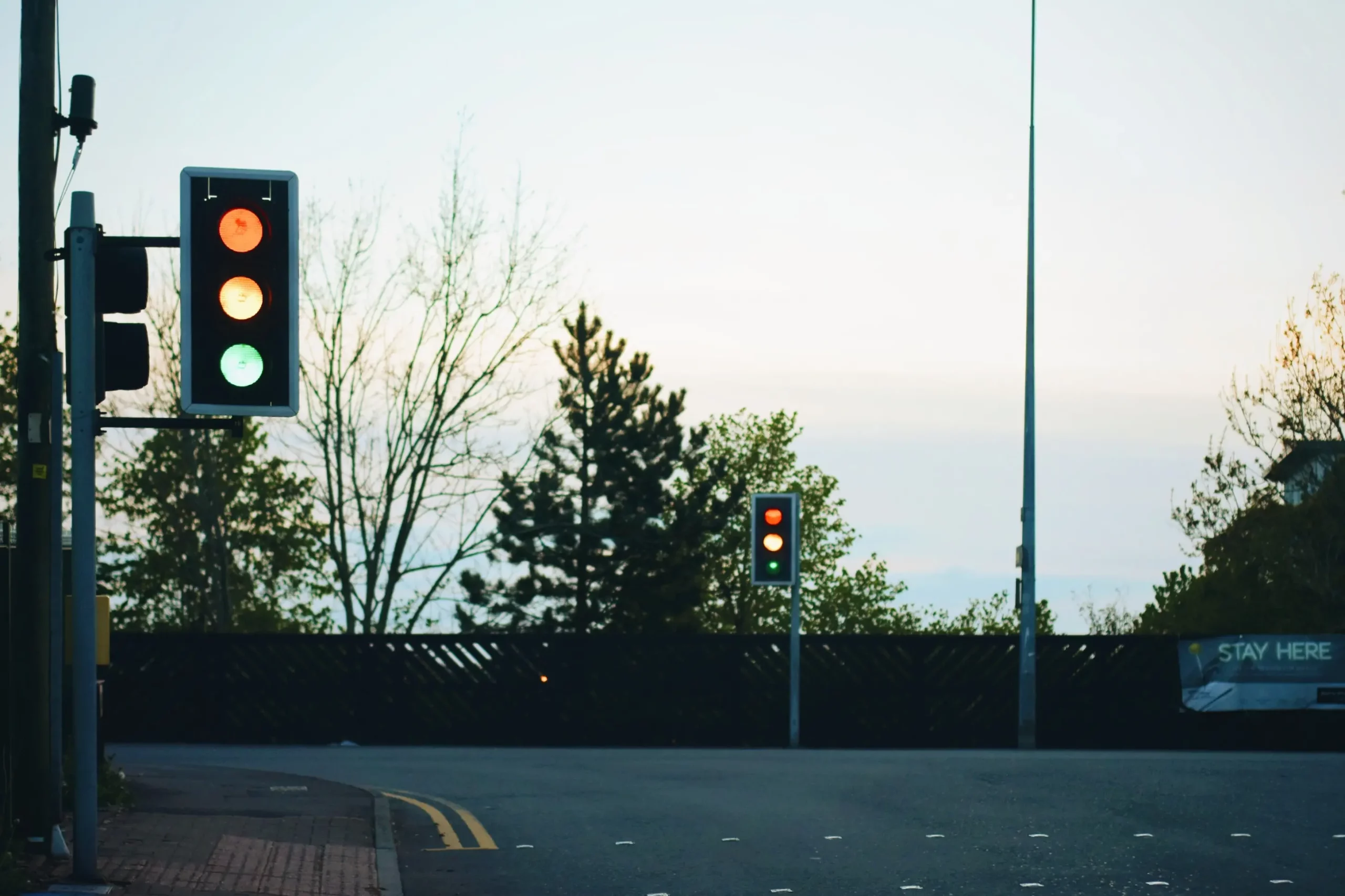 What Are the Design Requirements of Led Traffic Lights?